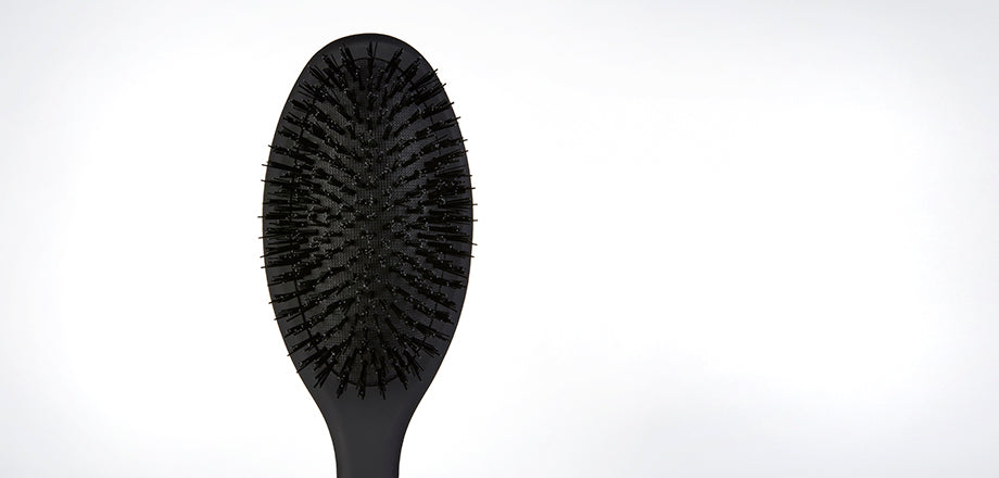 ghd oval dressing brush Perfect for dressing out curls and waves ...